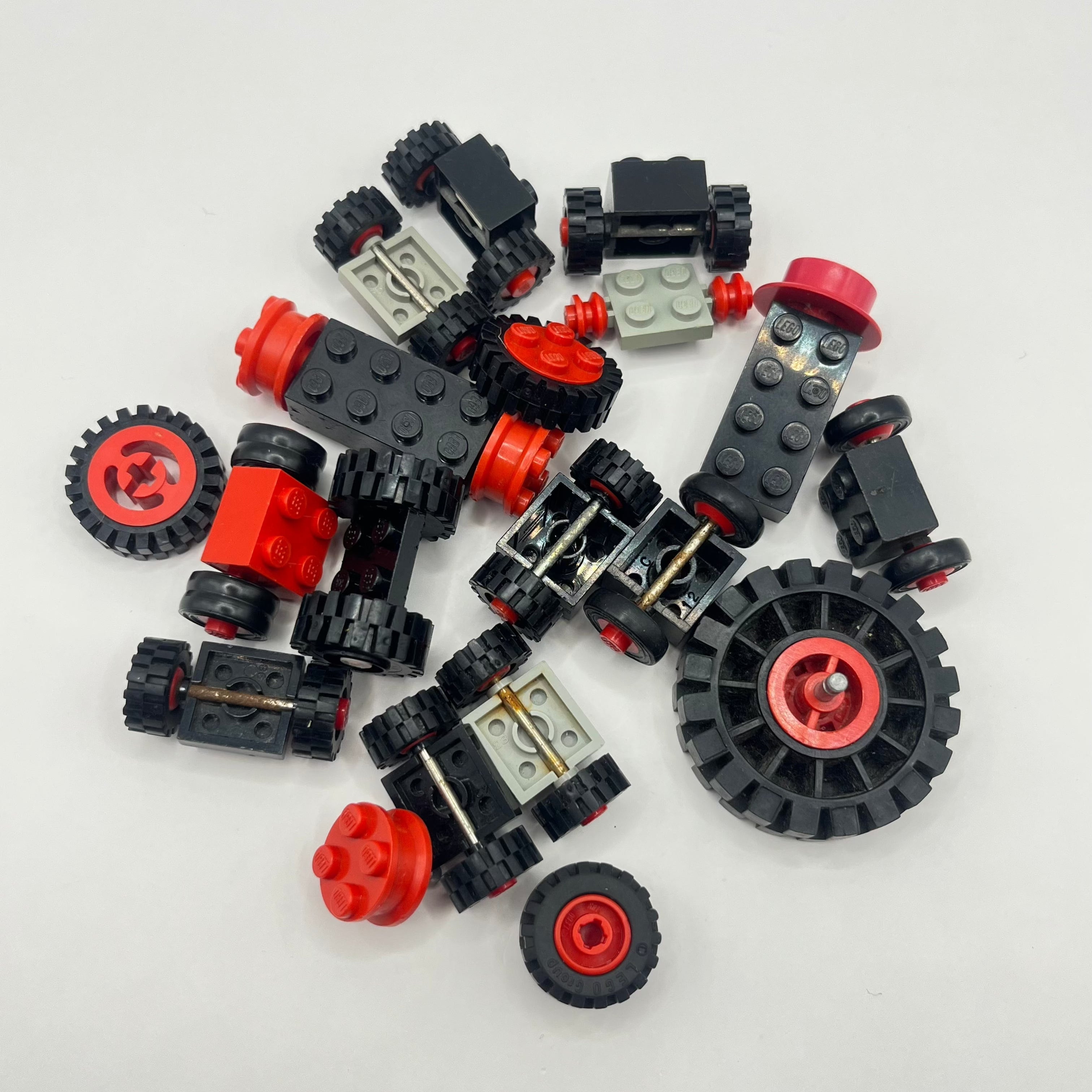 LEGO Red and Black, Wheels, Train, Vintage Approx. 65g – Brick Cycle