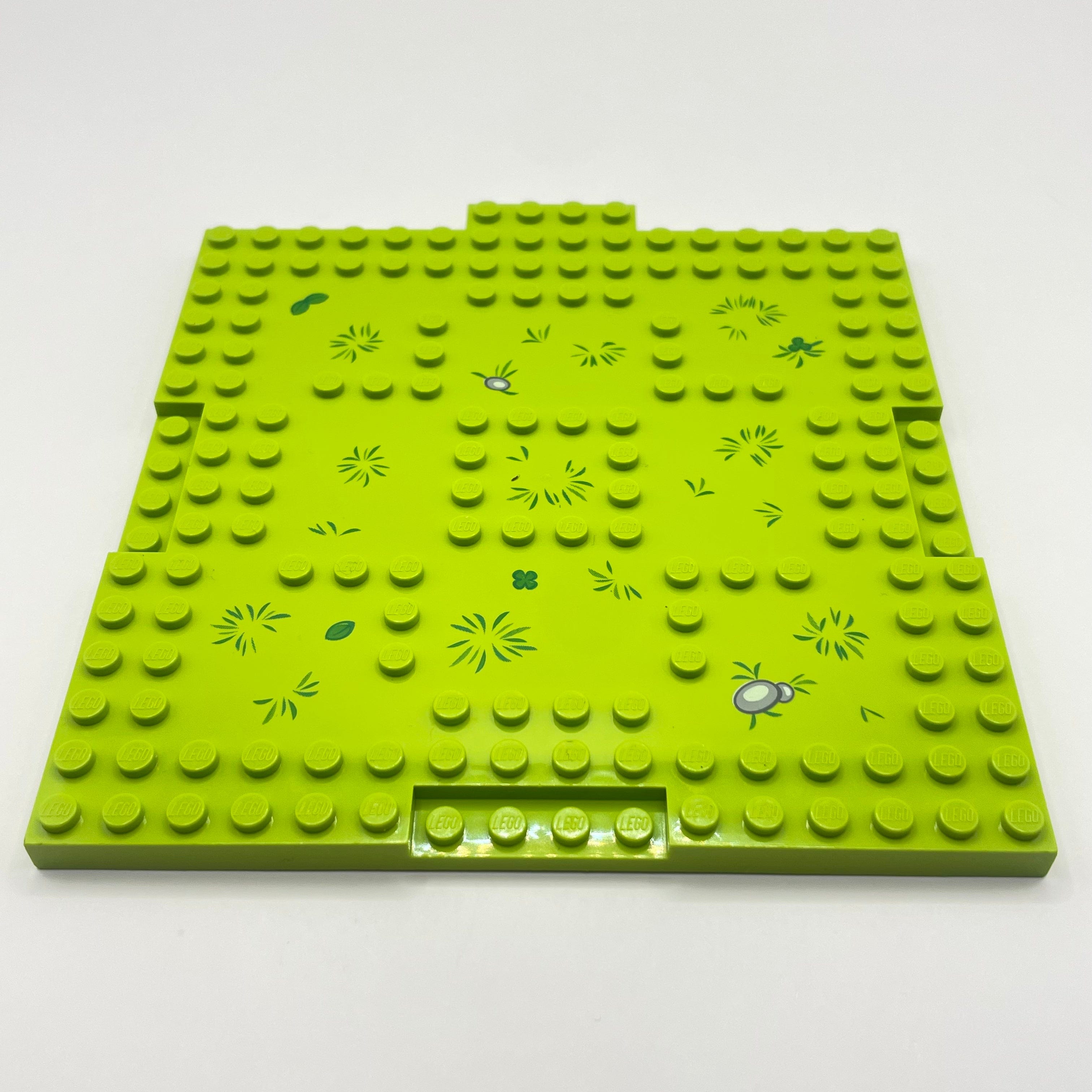 LEGO Modified Plate, Decorated Lime, 16x16, 15623 (1 Piece) – Brick Cycle