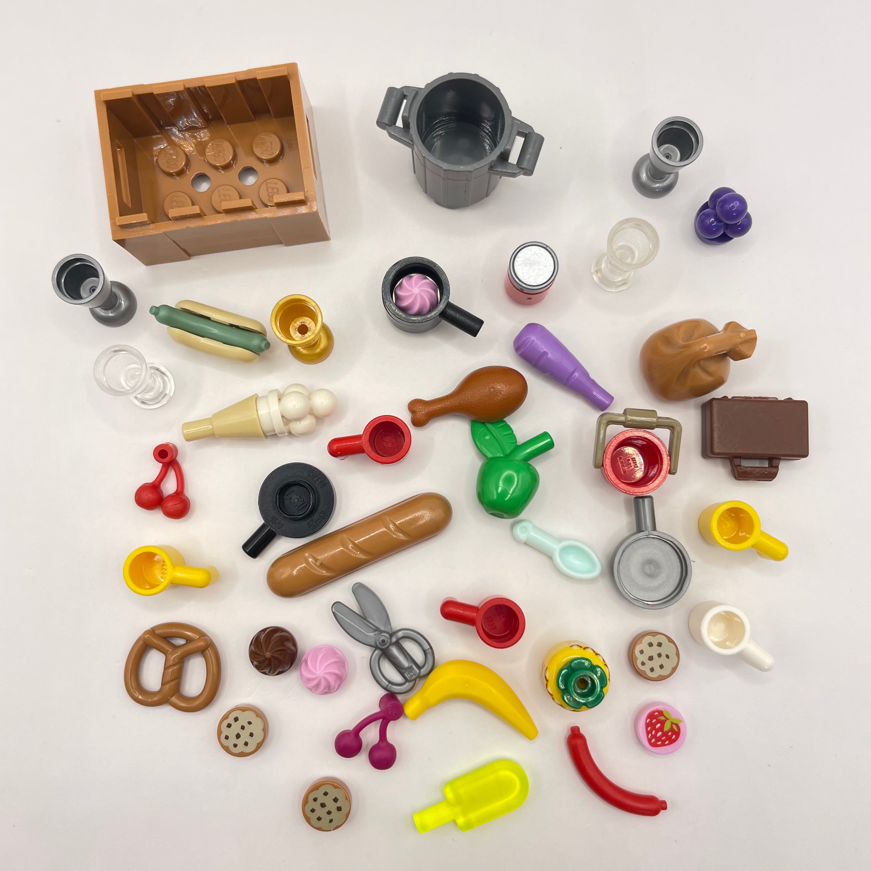 LEGO Food / Kitchen Bundle, Mixed Pieces (40 Pieces) – Brick Cycle