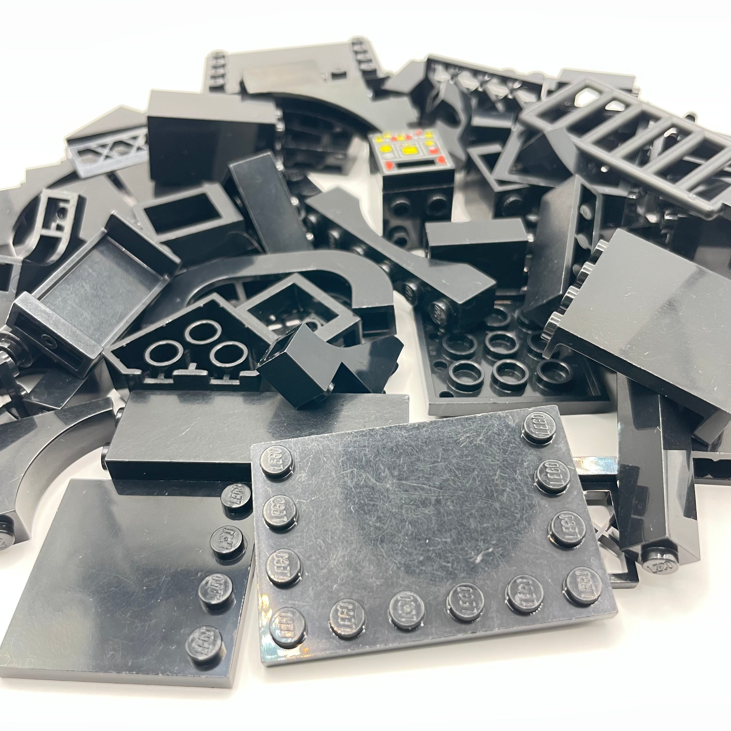 LEGO Black, Building Pieces, 110g – Brick Cycle