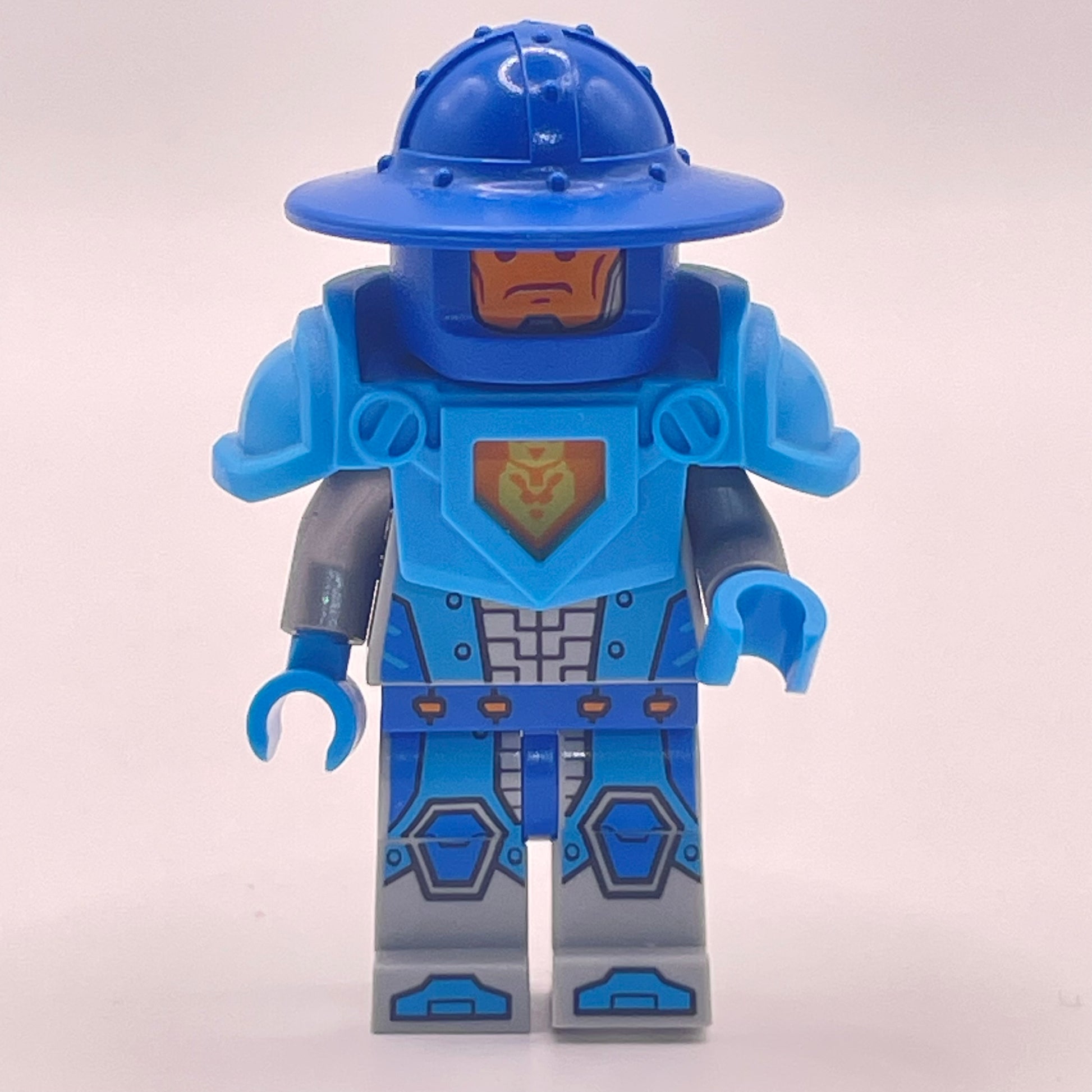 LEGO Royal Soldier, Nexo Knights, Minifigure (nex019) – Brick Cycle