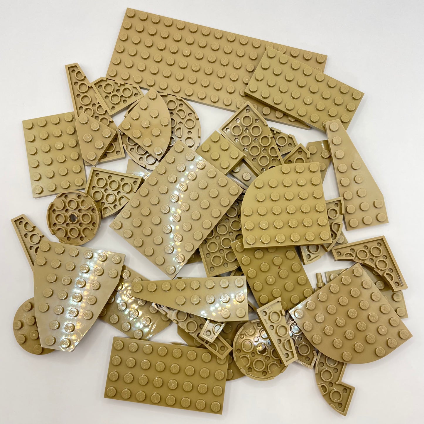 LEGO Plates and Wings, Dark Tan, Approx. 110g – Brick Cycle